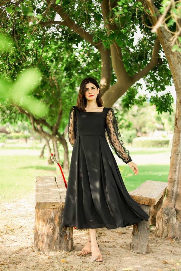 Black Dream – Candy Closet